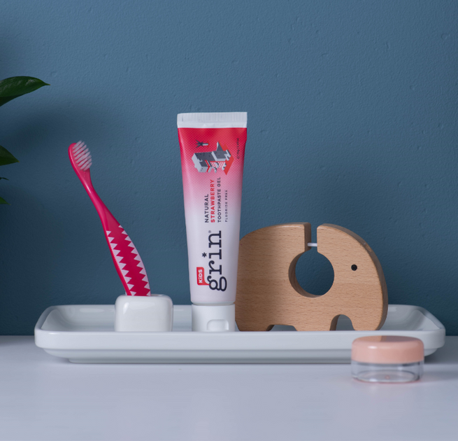 Kids Strawberry Natural Toothpaste 70g